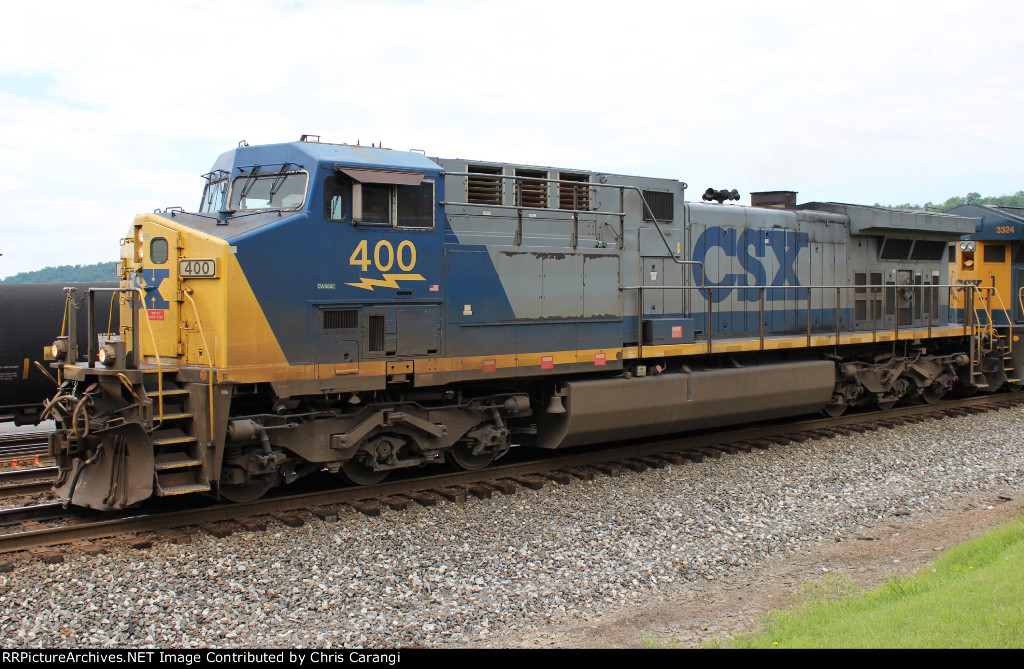 CSXT 400 on Q296-12